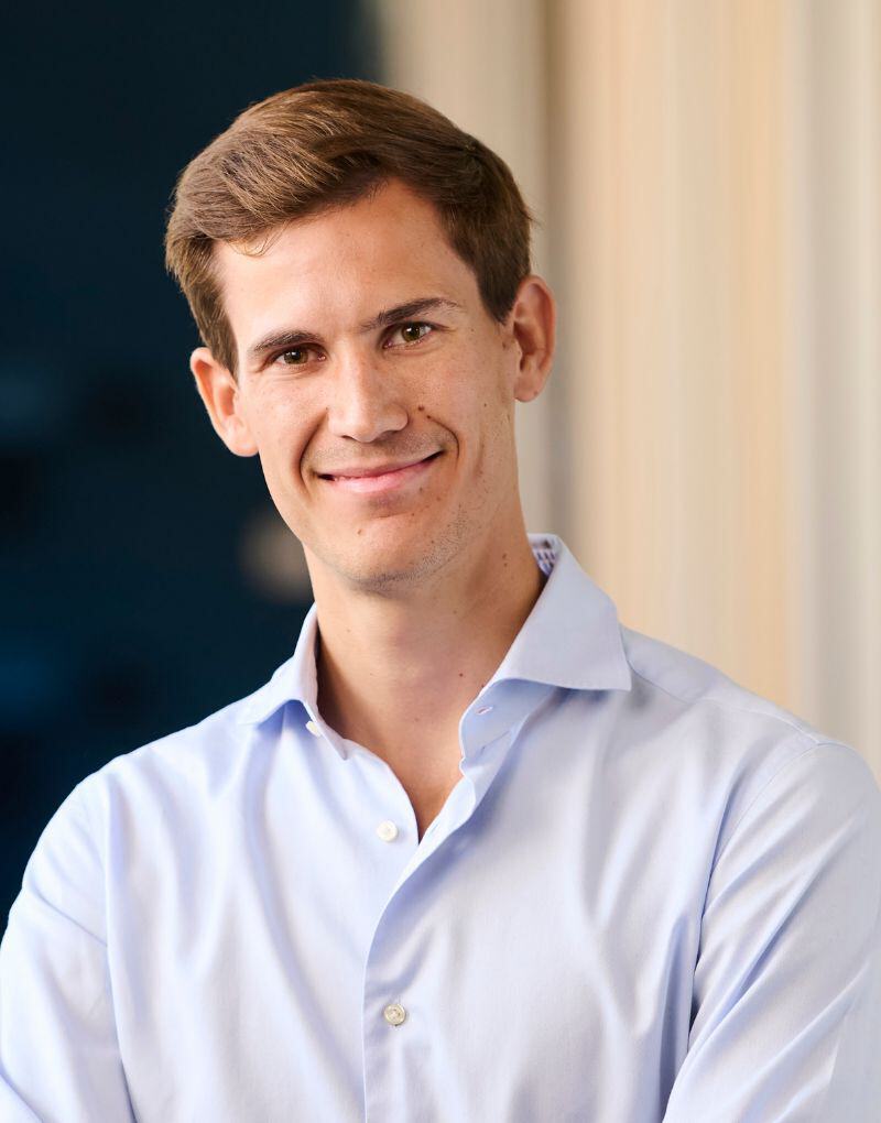 Sebastian Escarrer Bisbal - IVP Tech Investor